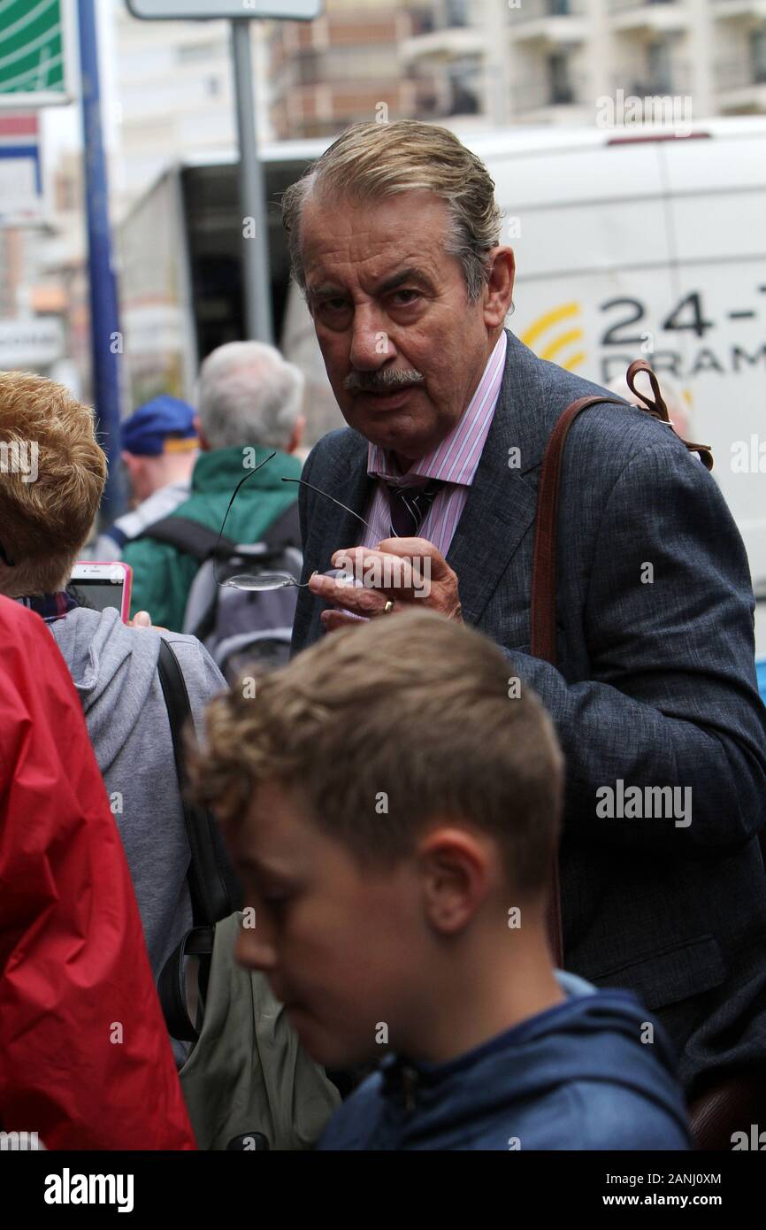 its not hard to spot the familiar face of John Challis in the crowd ...