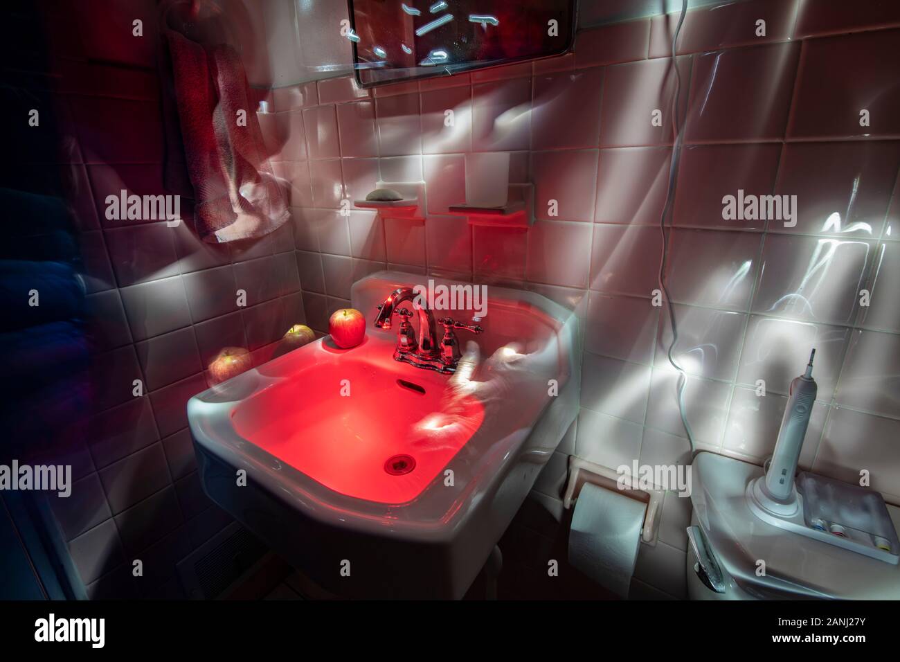 Bathroom at night Stock Photo - Alamy