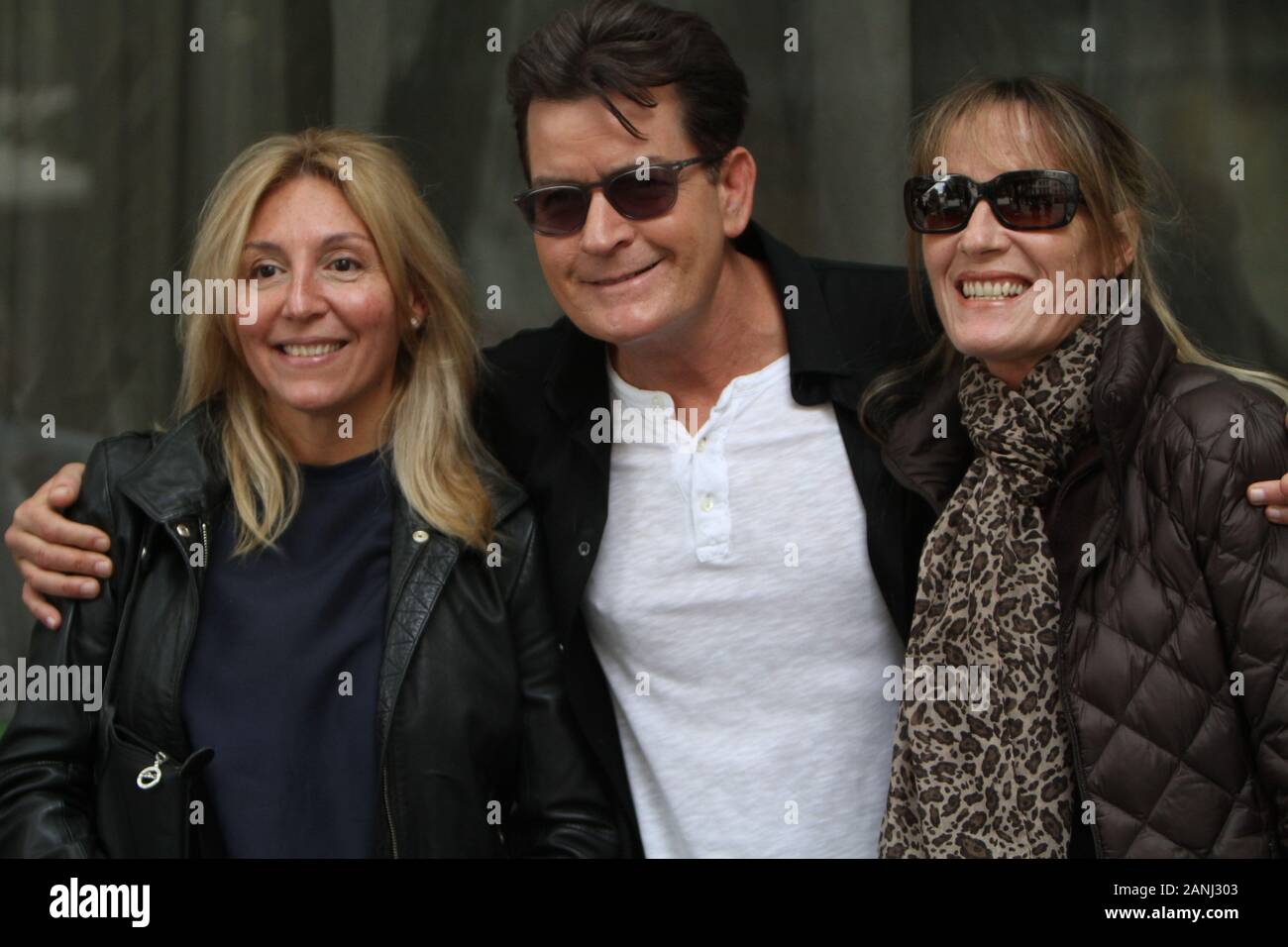 Charlie sheen in hi-res stock photography and images - Alamy