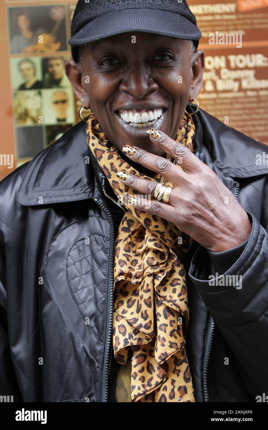 Madeline Bell Soul Singer From the 1960s Matching Funky Nails And Scarf ...