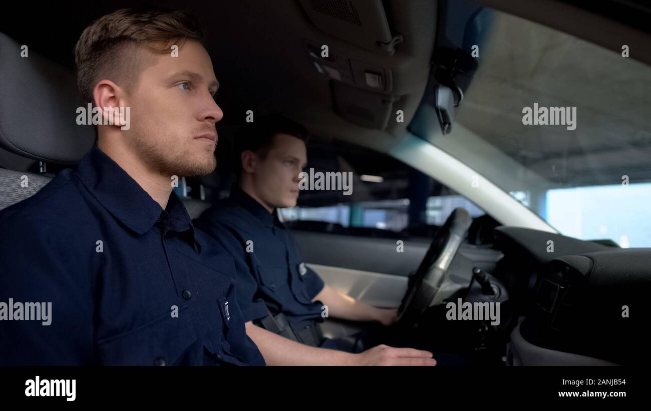 Police working together hi-res stock photography and images - Alamy