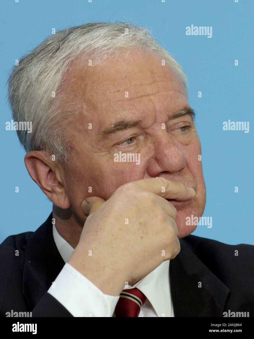 Berlin, Germany. 20th Mar, 2002. Conference of State Premiers from East ...