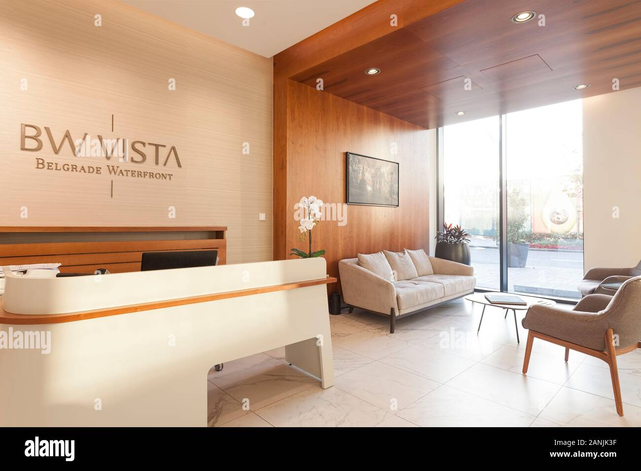 Modern apartment building reception hi-res stock photography and images ...