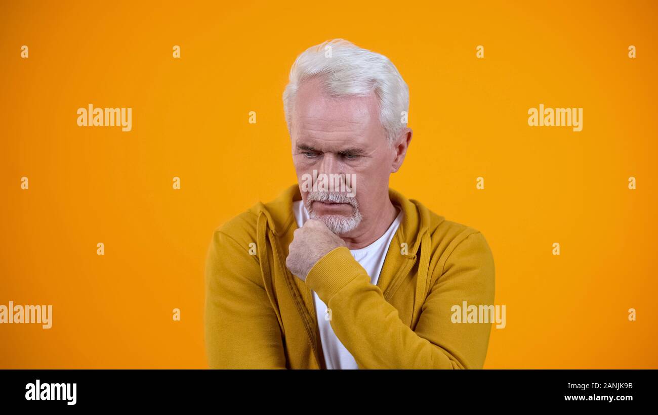 Man thinking about life hi-res stock photography and images - Alamy