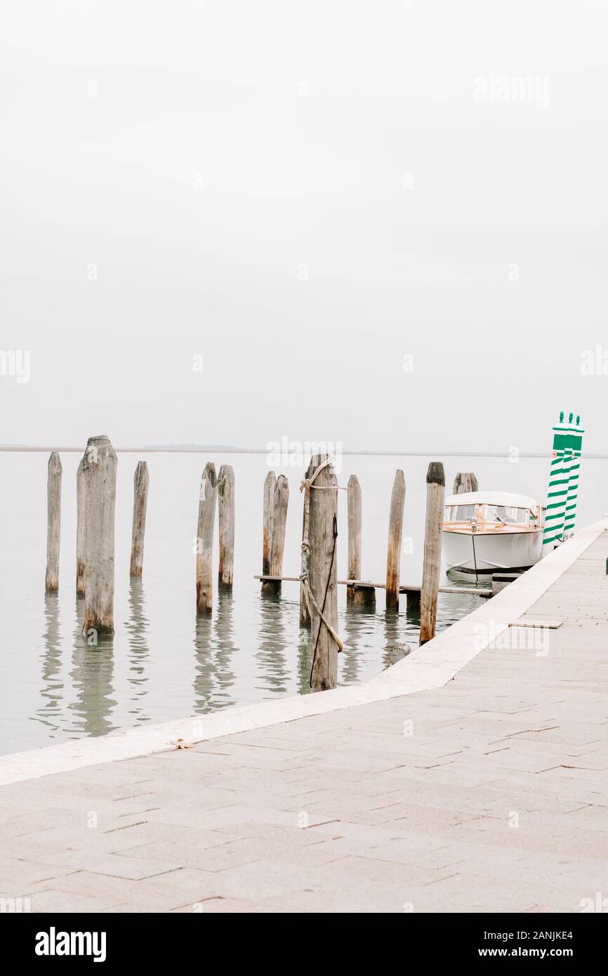 Jetty poles hi-res stock photography and images - Alamy