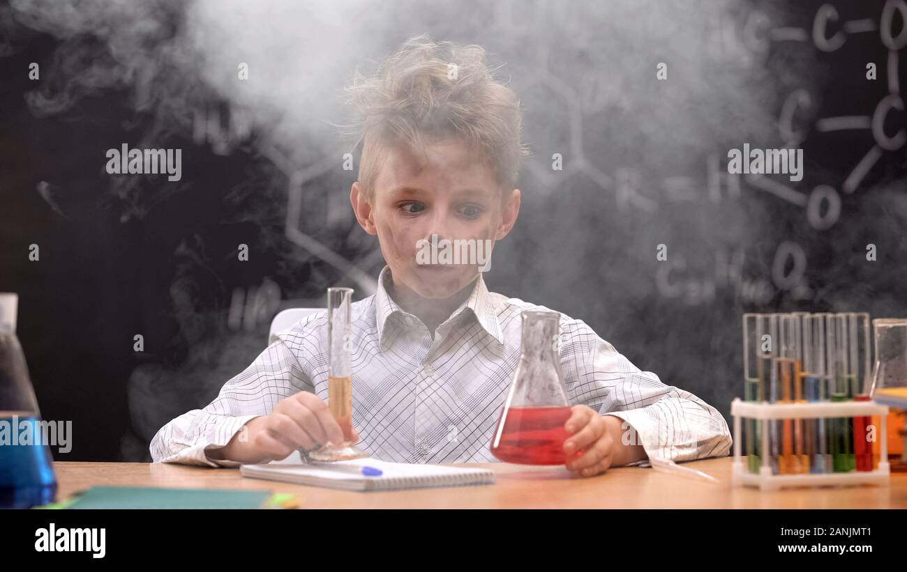 Science lab school explosion hi-res stock photography and images - Alamy
