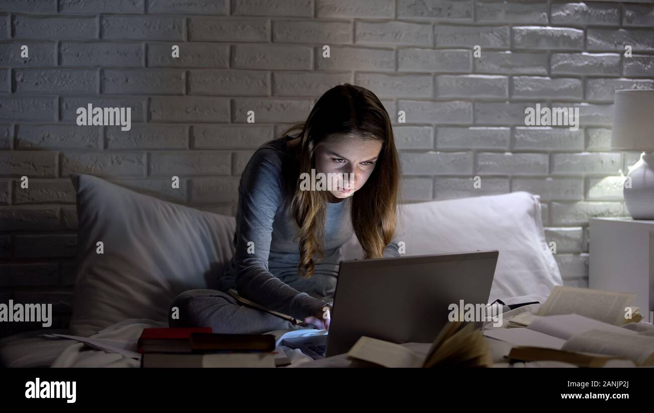College student studying night late hi-res stock photography and images ...