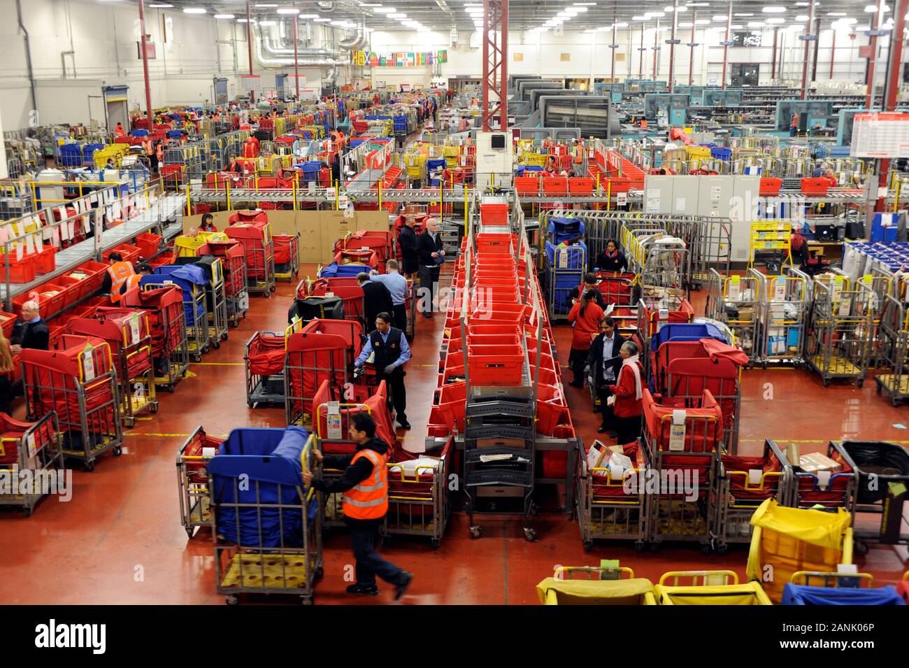 The Royal mail sorting office at Gatwick handling 6 million letters a ...