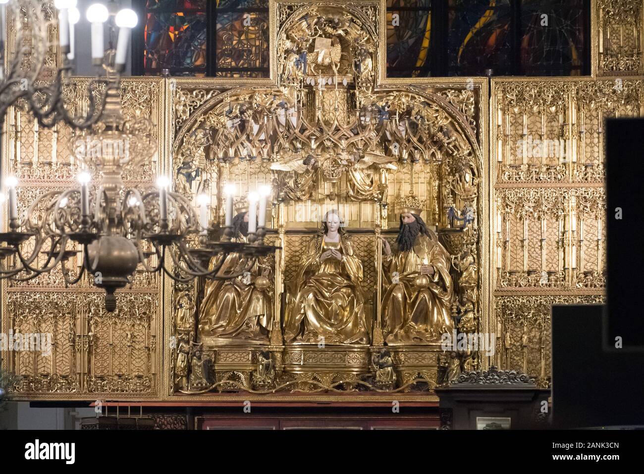 Gothic high altar 1511–1517 by Michael of Augsburg in gothic Bazylika ...
