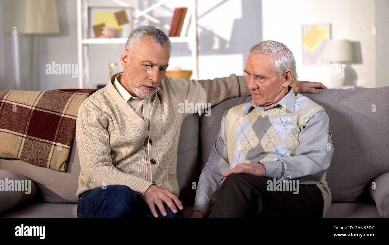 Senior males hi-res stock photography and images - Alamy