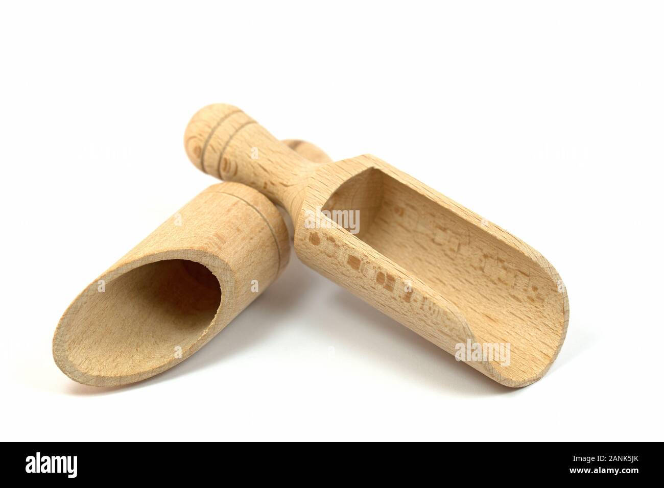 Wood scoops hi-res stock photography and images - Alamy