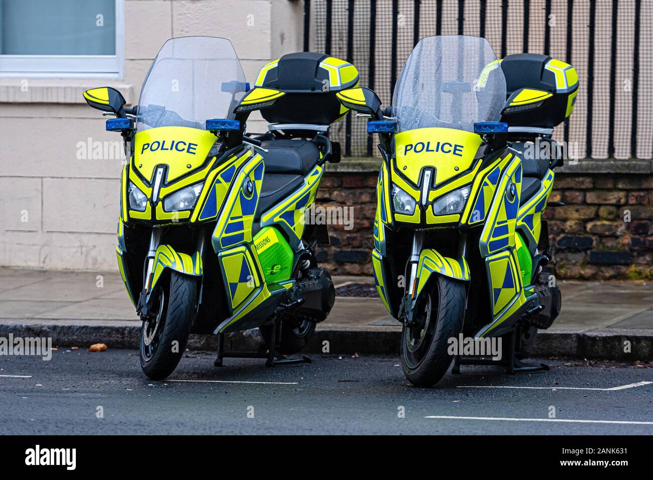 Metropolitan police motorbikes hi-res stock photography and images - Alamy