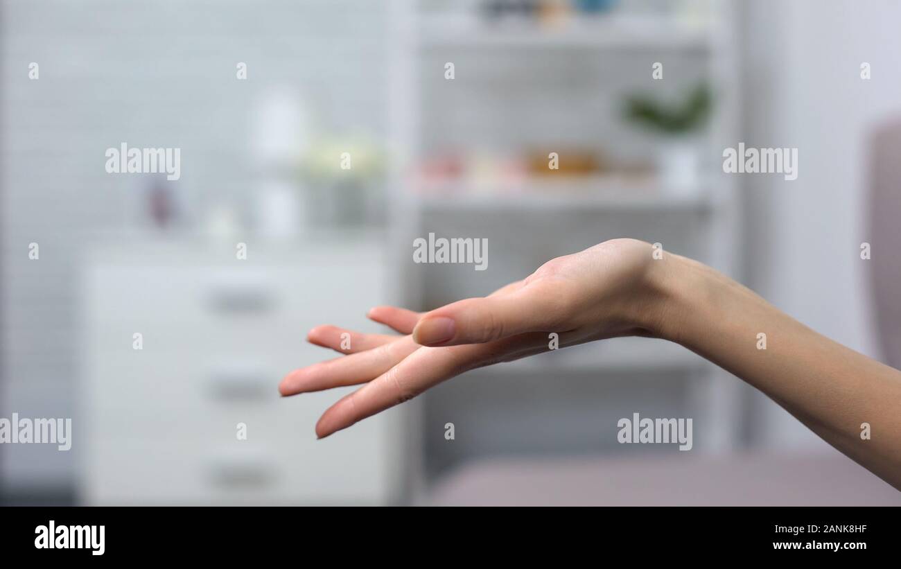 Offering help hi-res stock photography and images - Alamy