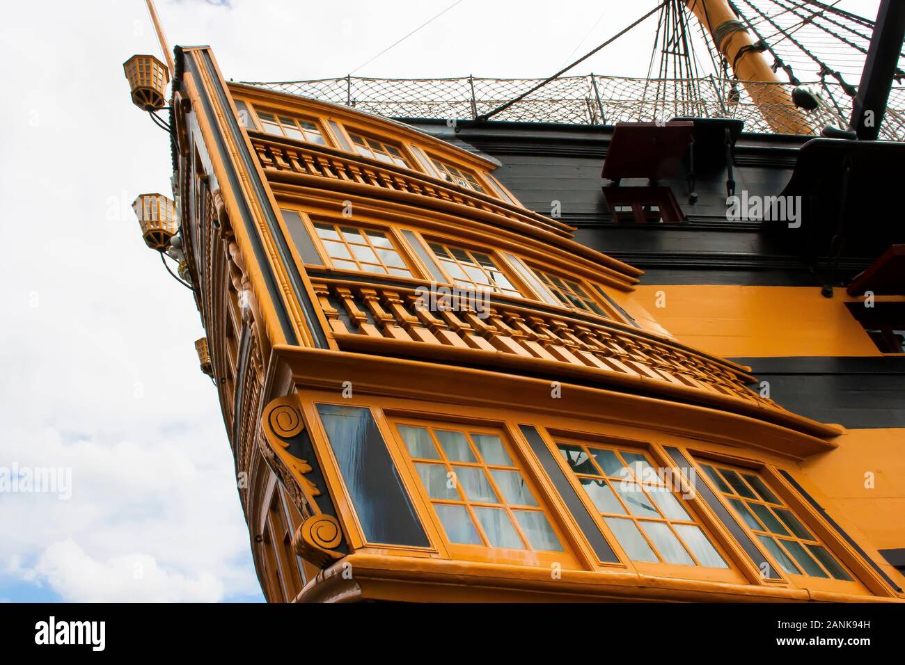 Battle trafalgar nelsons flagship hms victory hi-res stock photography ...