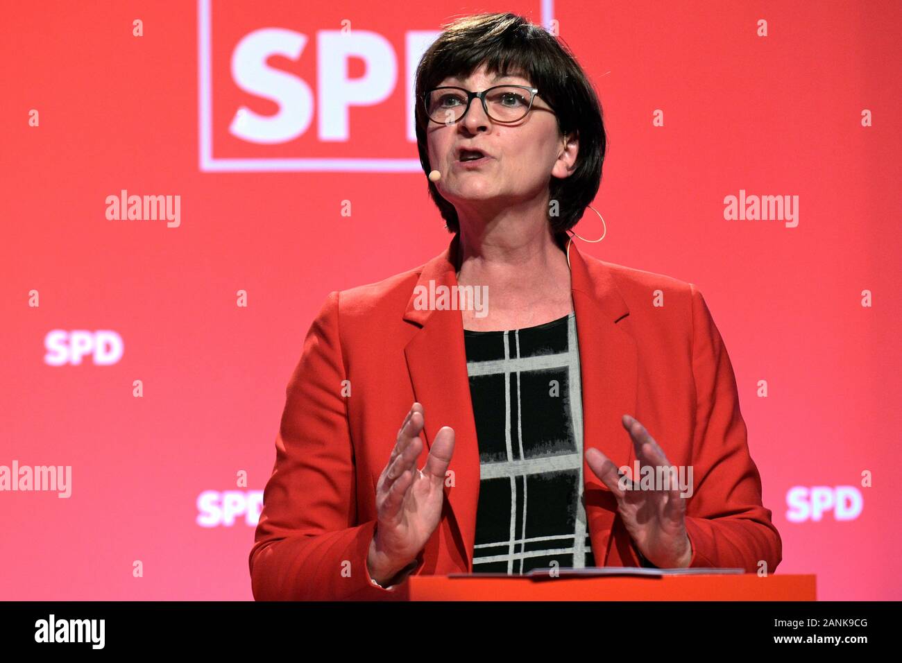 Bremen, Germany. 17th Jan, 2020. SPD party leader Saskia Esken speaks ...