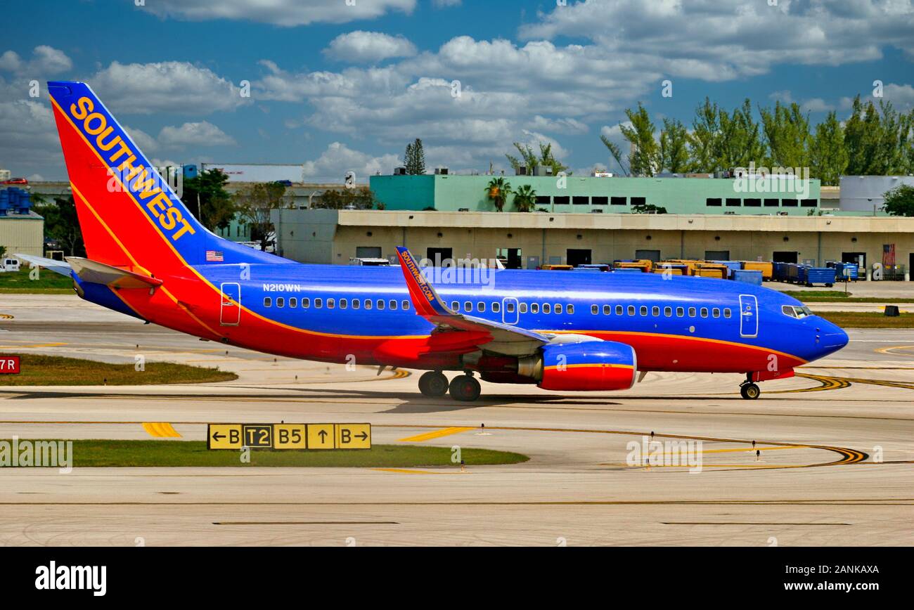 Southwest Airlines on Runway Stock Photo - Alamy