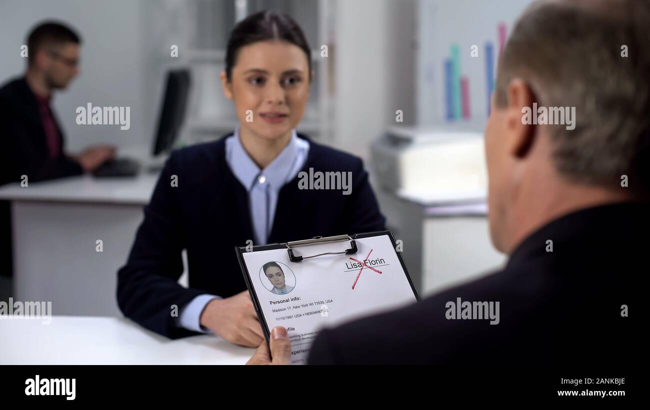 HR manager refusing female applicant, crossed name in resume, failed ...