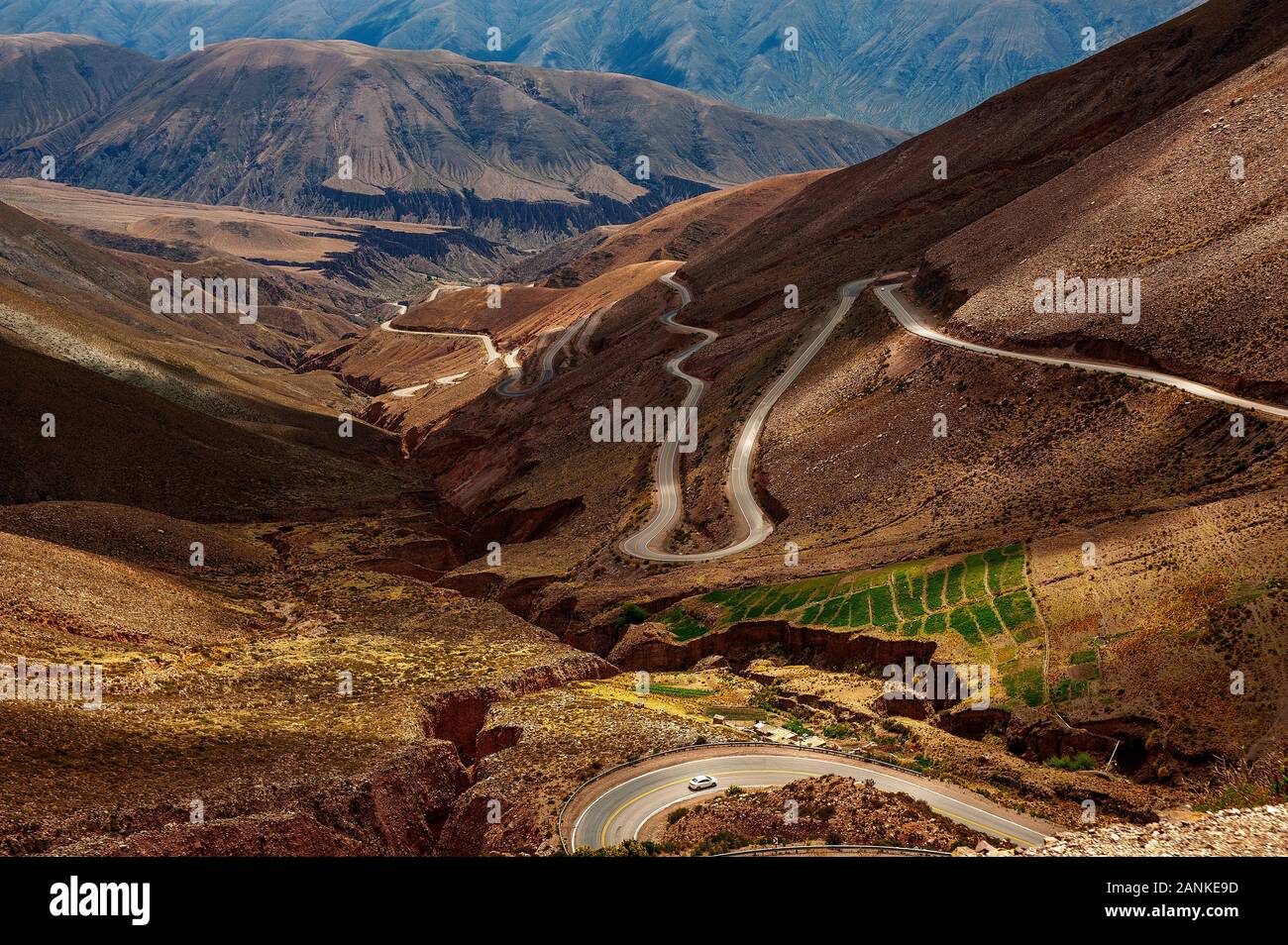Sinuous road on the Cuesta de Lipán on the Ruta 52, Argentina Stock ...