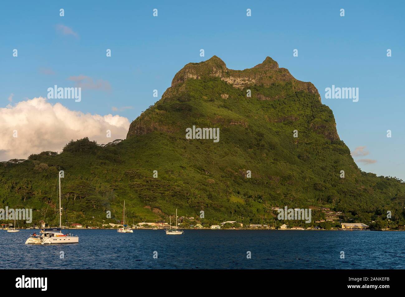 Lagoon off extinct volcano Mont Otemanu, Vaitape, Leeward Islands, Bora ...