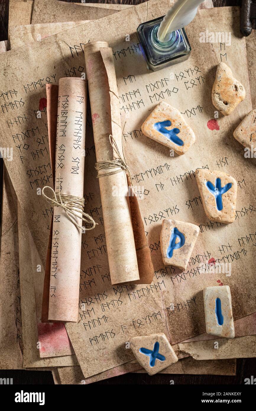 Viking scrolls hi-res stock photography and images - Alamy