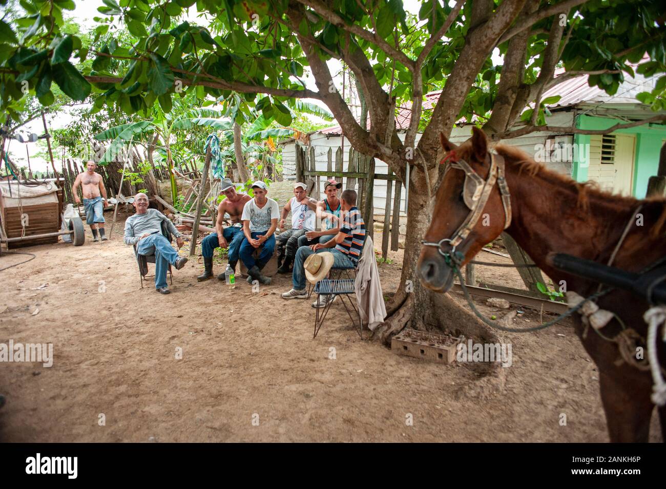 Street scene. El Cayuco, Pinar Del Río, Cuba Stock Photo - Alamy