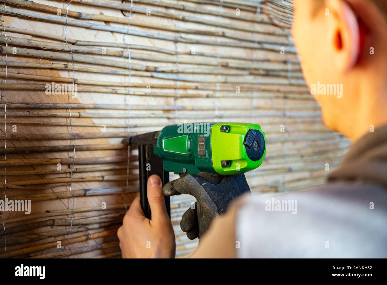 Fixating hi-res stock photography and images - Alamy