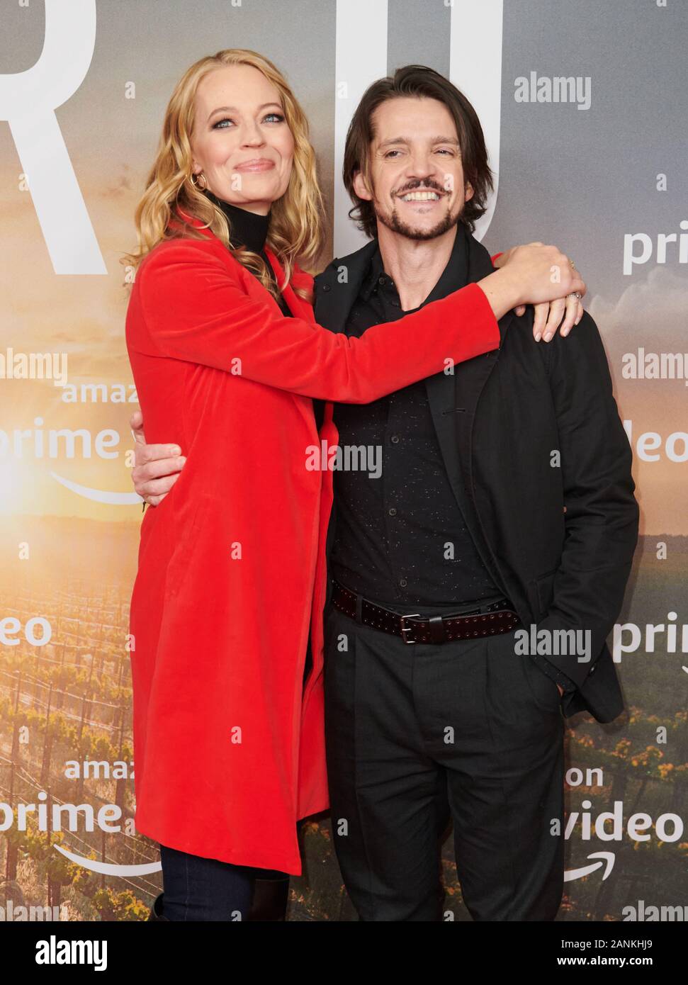 Jeri ryan picard hi-res stock photography and images - Alamy