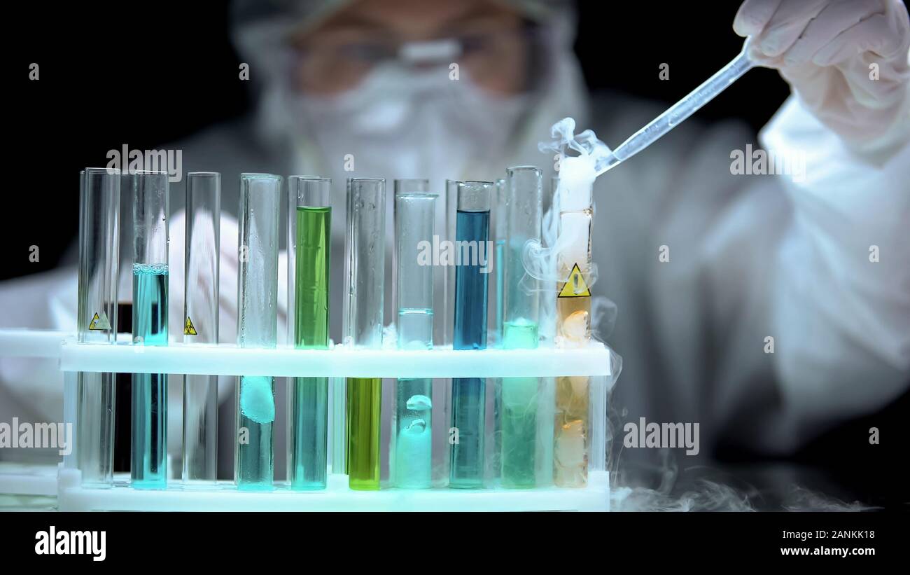 Boiling tube hi-res stock photography and images - Alamy