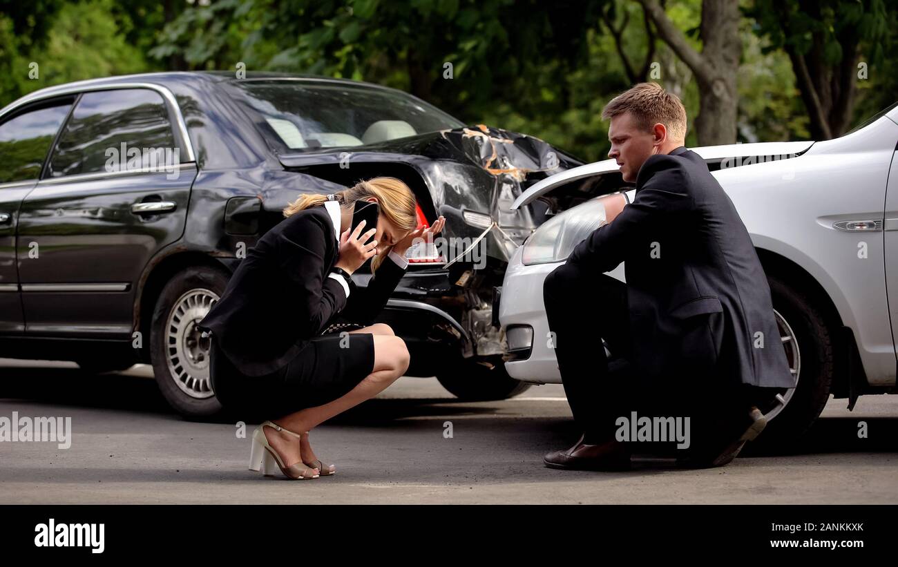 Woman Calling Police High Resolution Stock Photography and Images - Alamy