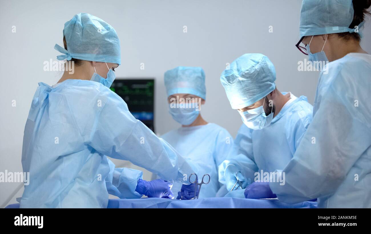 Making surgical tools hi-res stock photography and images - Alamy