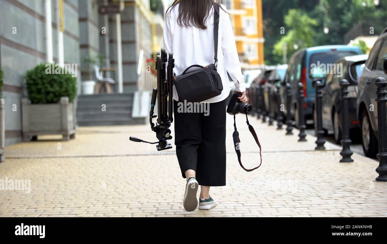 Walking photosession hi-res stock photography and images - Alamy