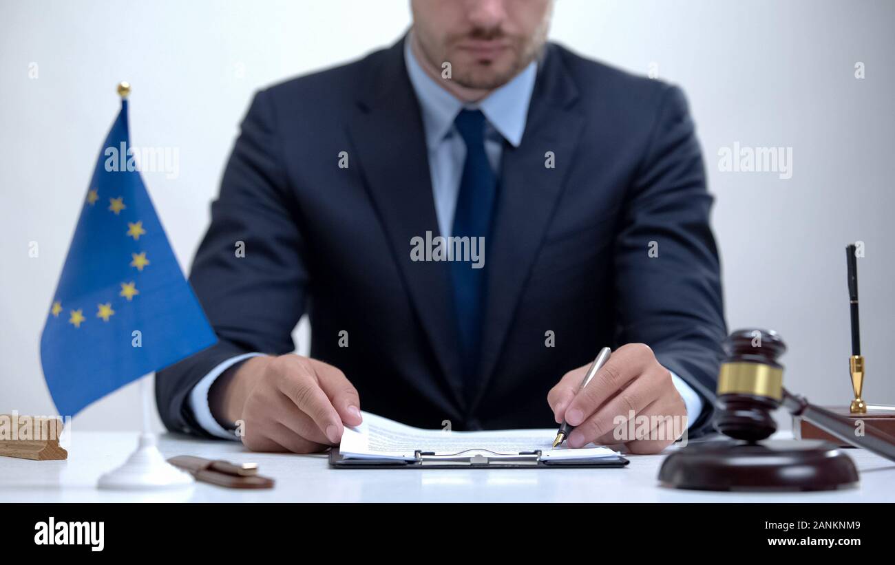 Supreme community hi-res stock photography and images - Alamy