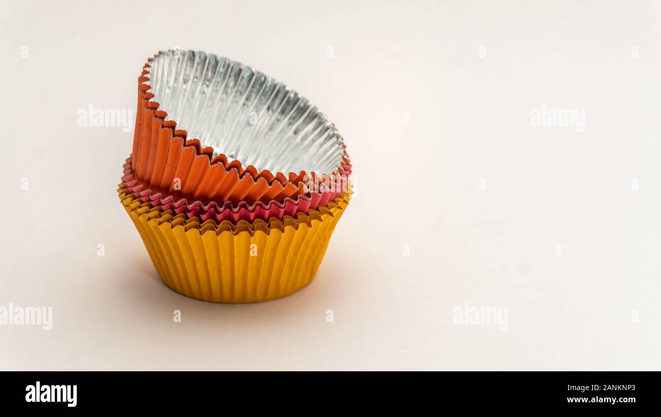 Cup cake holders hi-res stock photography and images - Alamy