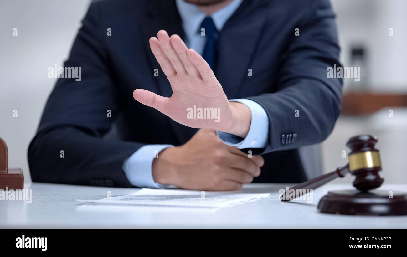 Honest judge refusing bribe, action of anti-corruption law in judiciary ...