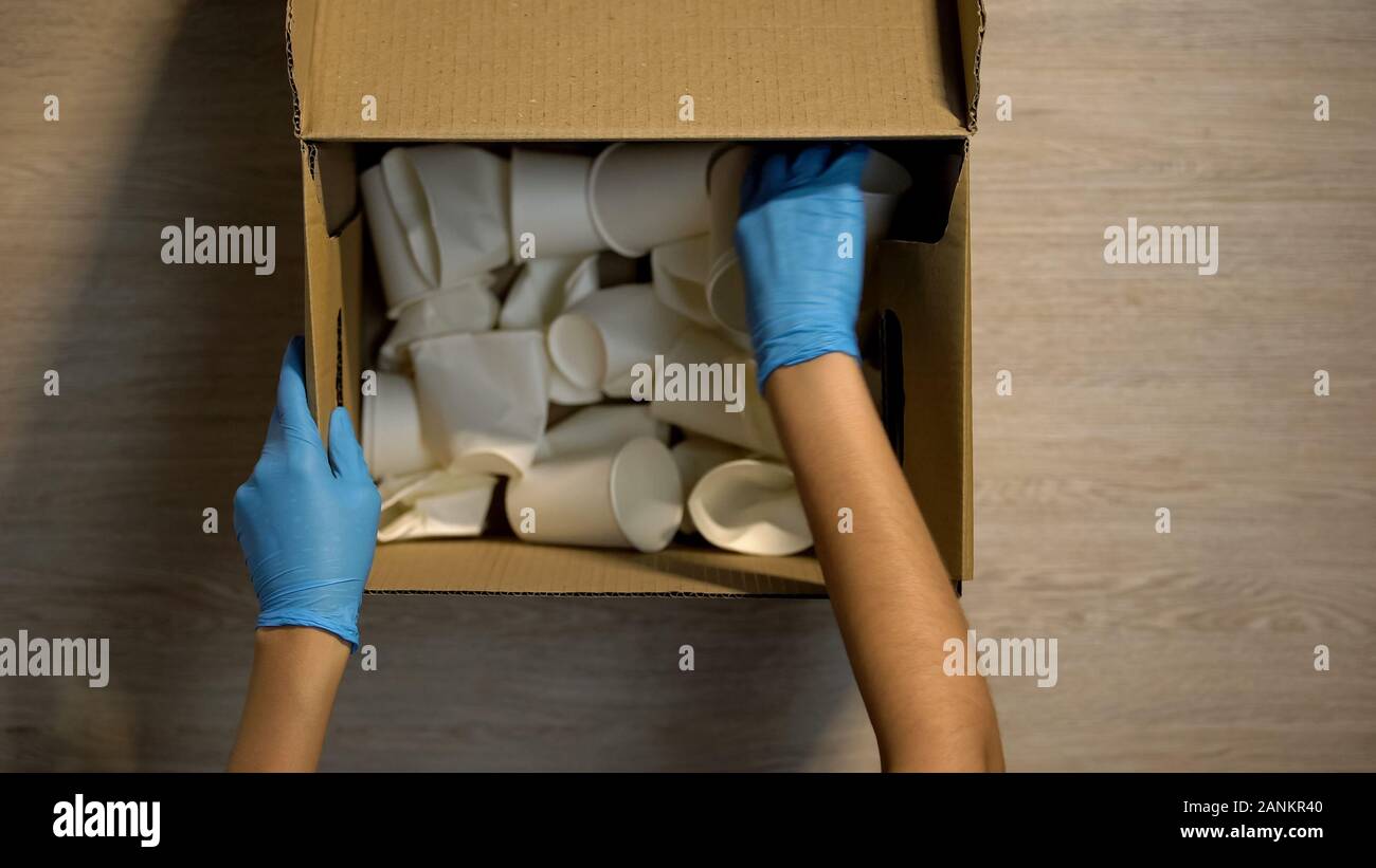 Recycling gloves and box hi-res stock photography and images - Alamy