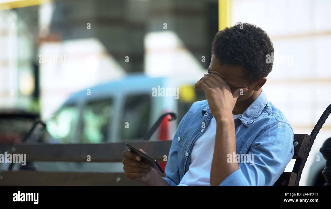Emotional teenager freaking out after losing online smartphone game ...