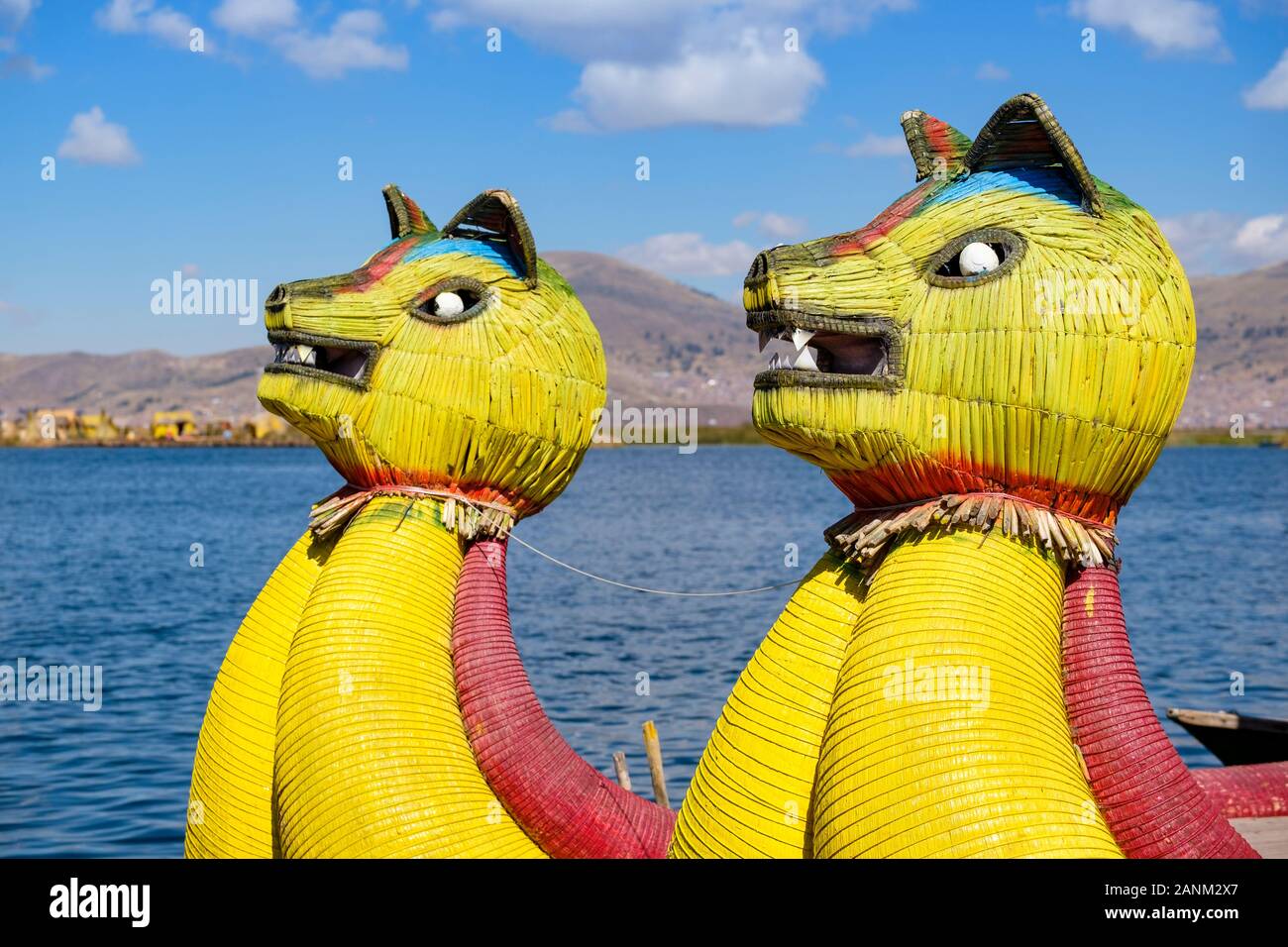 Totora reed boat, Uros Floating Islands, Lake Titicaca, Puno, Peru ...