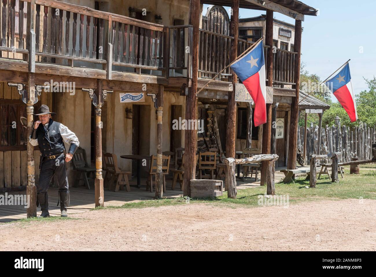 Old ranch movie set hi-res stock photography and images - Alamy