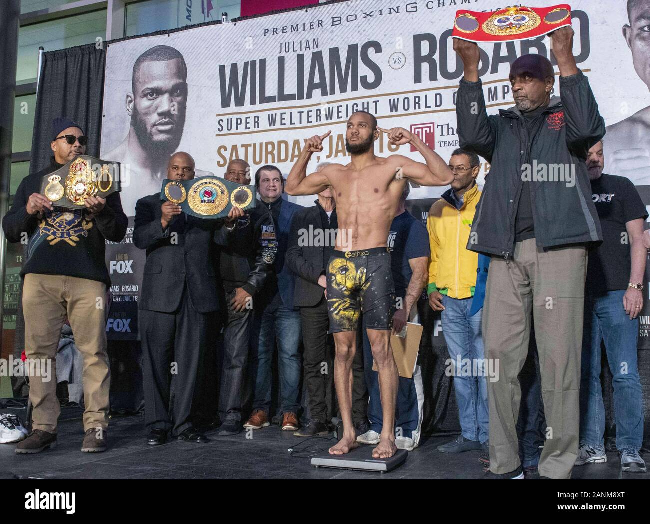Boxing wba ibf super hi-res stock photography and images - Alamy