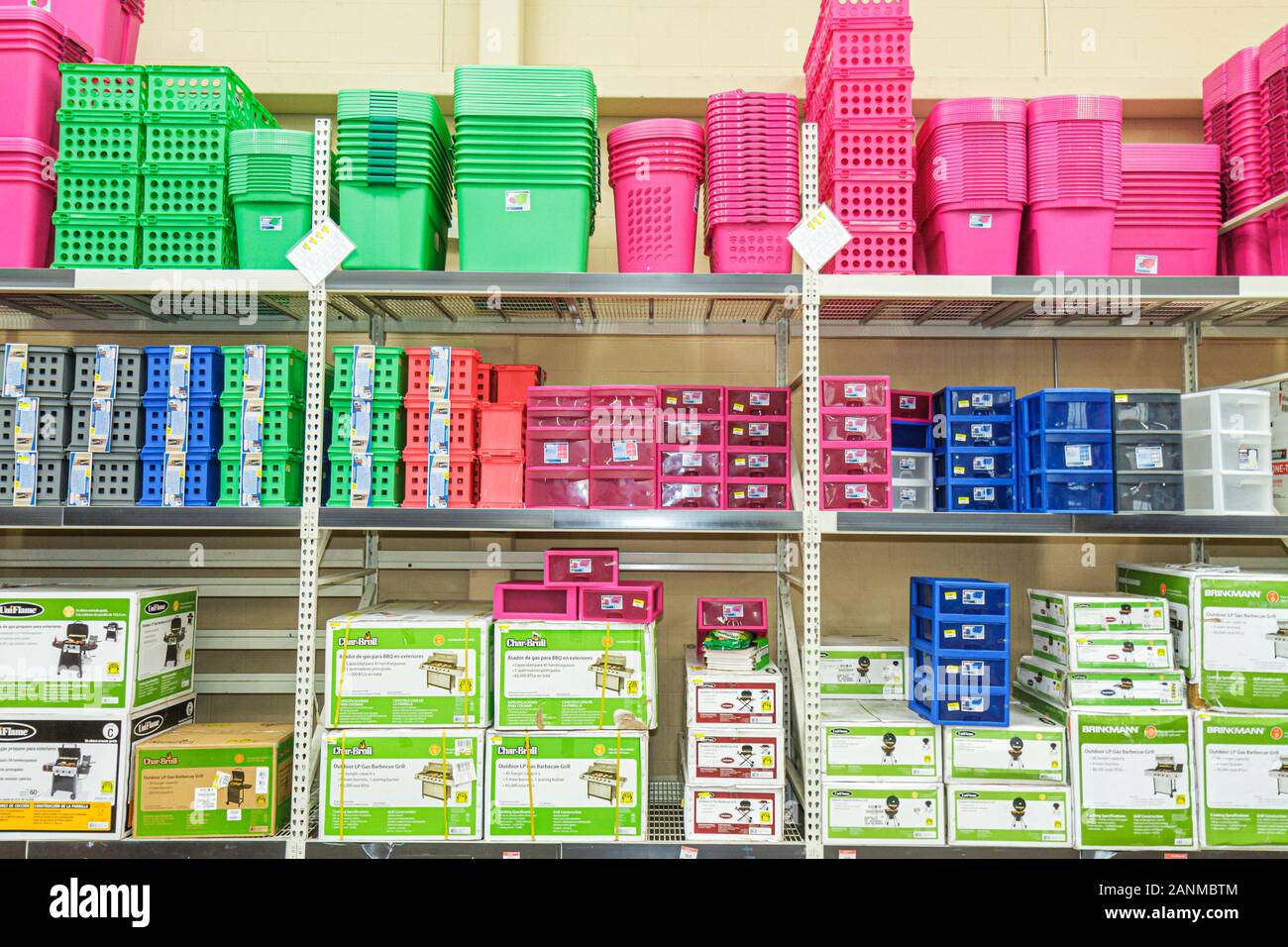 Walmart Store Display Stock Photos & Walmart Store Display Stock Images ...