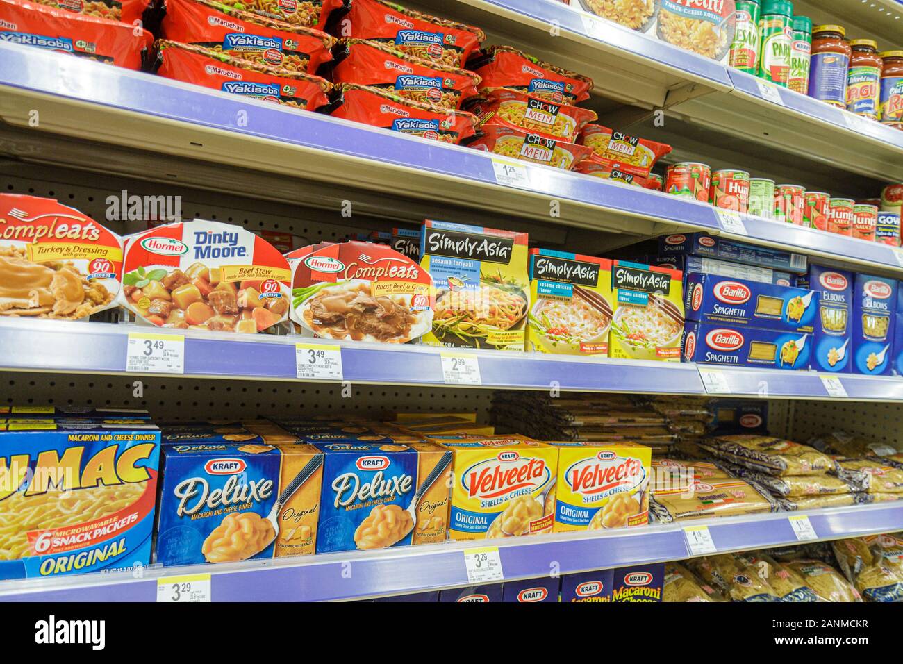 Drug Stores High Resolution Stock Photography and Images - Alamy