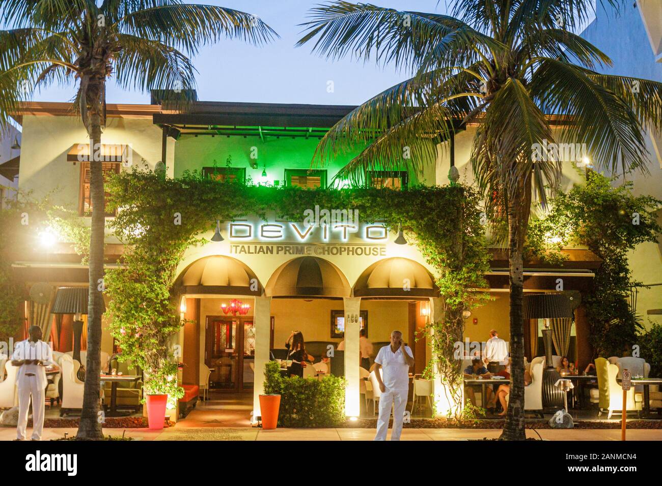 Devito italian prime chophouse hi-res stock photography and images - Alamy