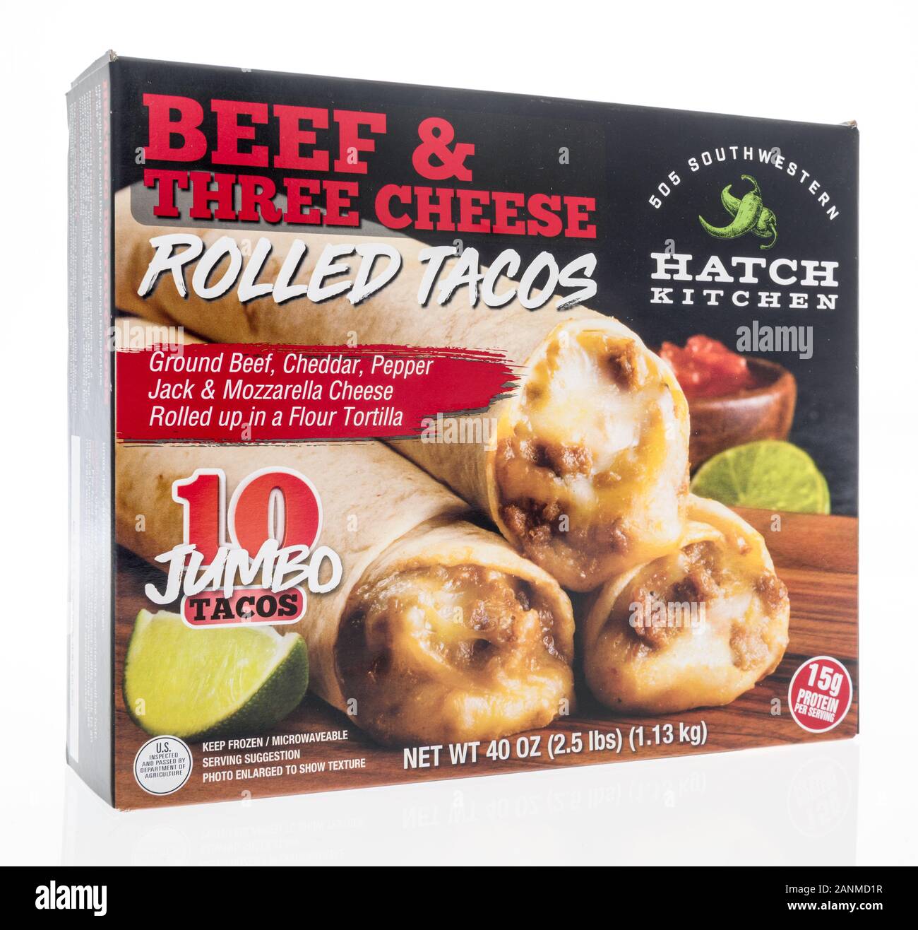 Kitchen hatch hi-res stock photography and images - Alamy