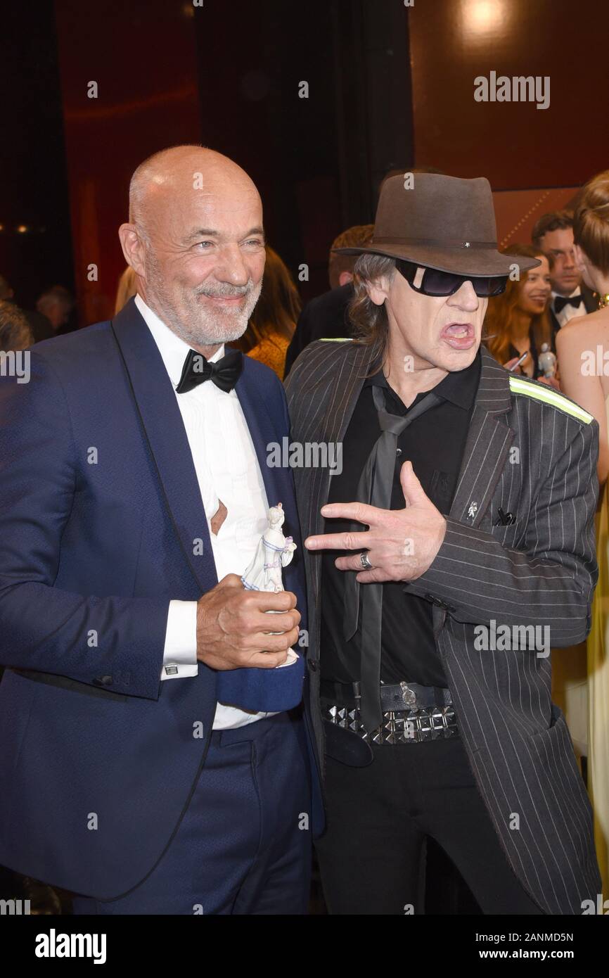 Munich, Germany. 17th Jan, 2020. Heiner Lauterbach (l) and Udo ...