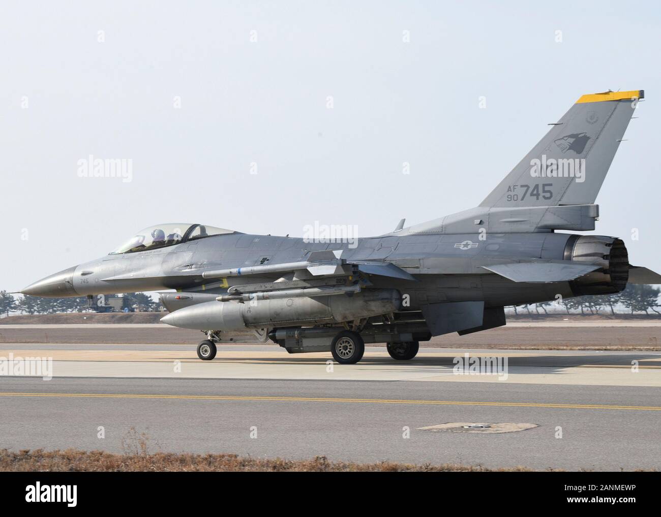 A U.S. Air Force F-16 Fighting Falcon aircraft assigned to the 80th ...