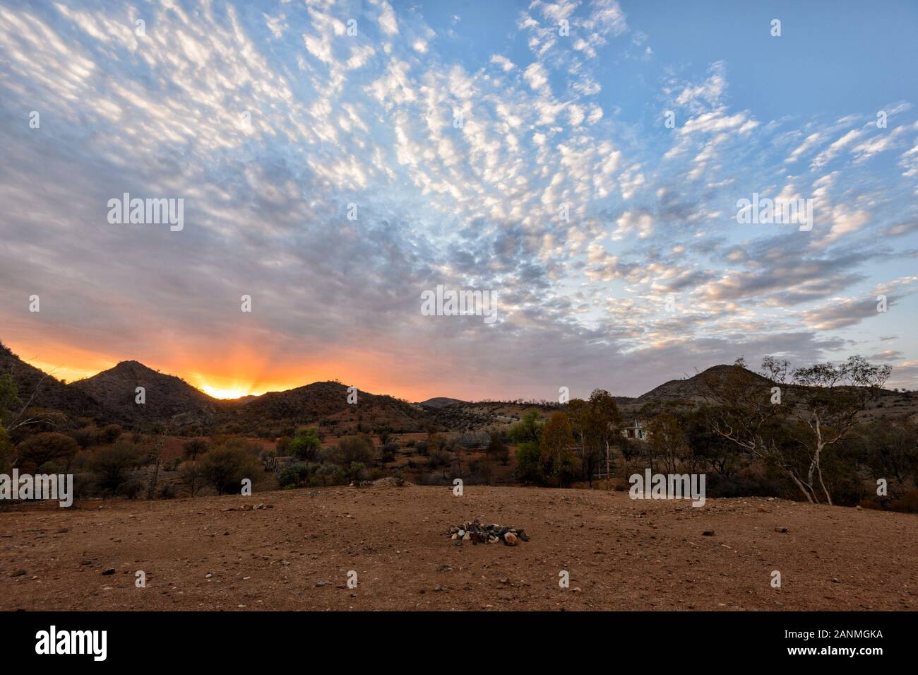 Atmospheric Sunrise over Arkaroola, Flinders Ranges, South Australia ...