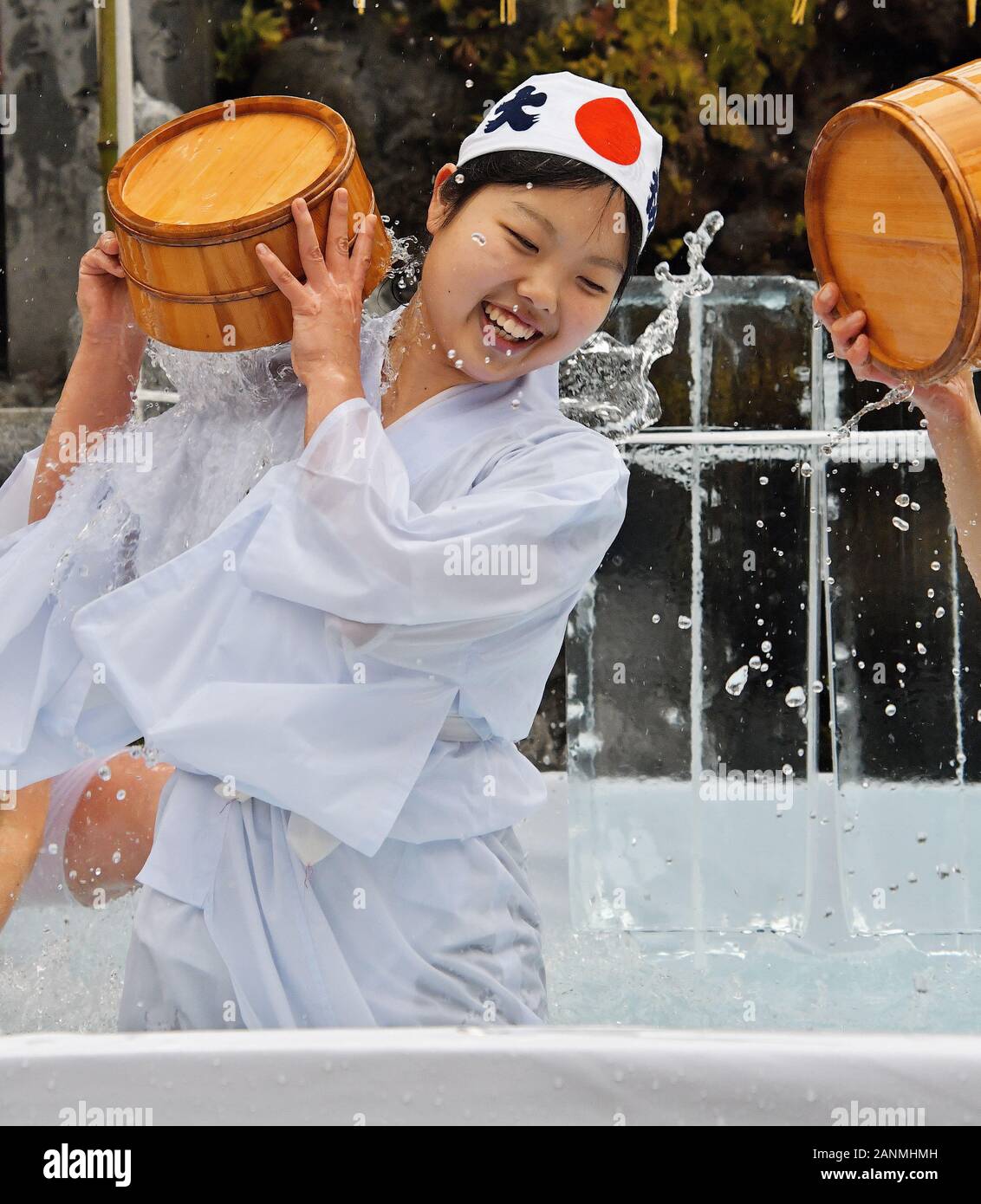 Tokyo, Japan. 18th Jan, 2020. Participants purify themselves by cold ...