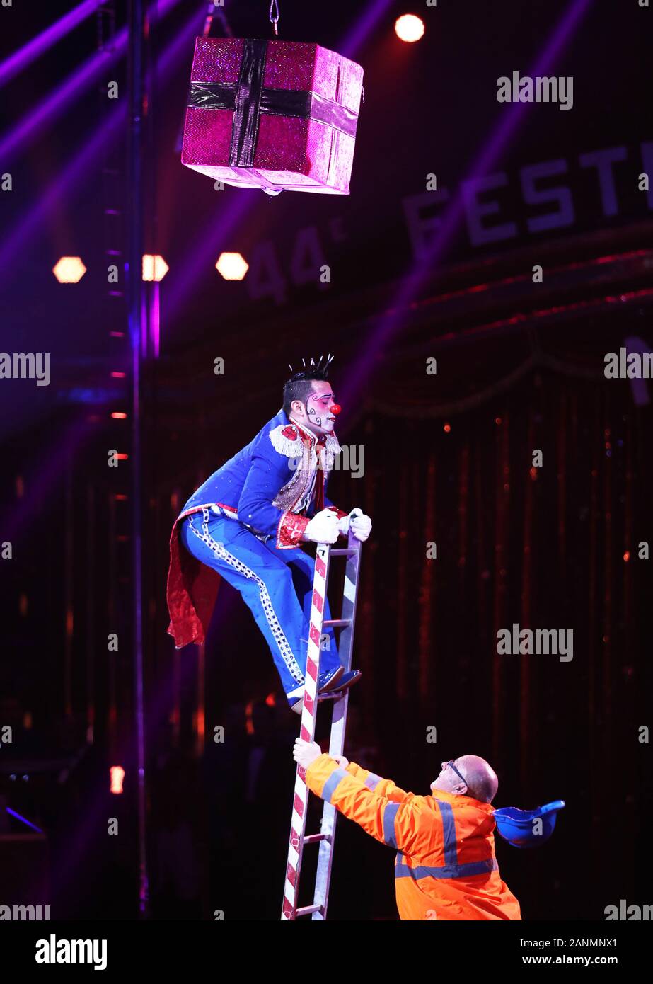 Monte Carlo. 17th Jan, 2020. Clown Henry Ayala (upper) performs during ...