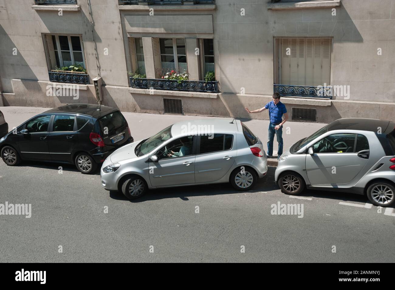Einparken parkplatz hi-res stock photography and images - Alamy