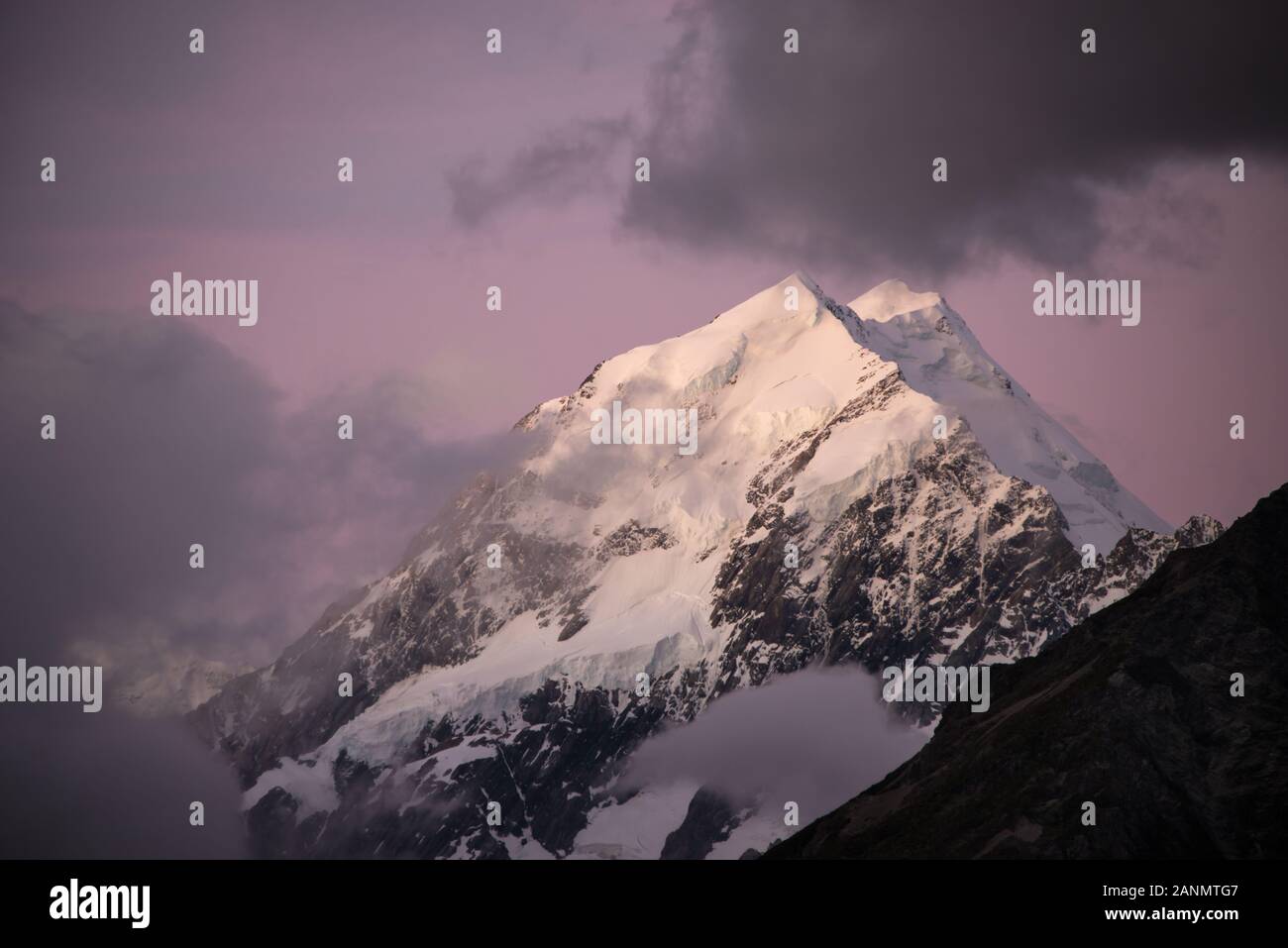 Mount cook sunrise hi-res stock photography and images - Alamy
